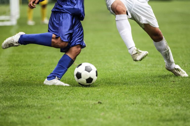 6 Simple Secrets to Be a Great Striker in Football - WanderGlobe